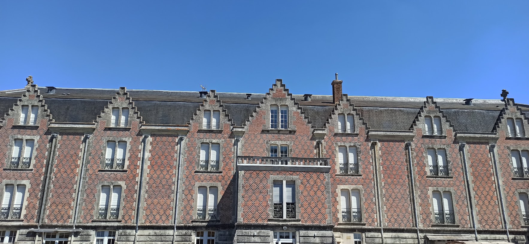 Home | La Grande Borne